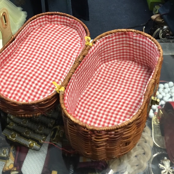 Vintage | Bags | Vintage Top Handle Wicker Fun Box Bag | Poshmark